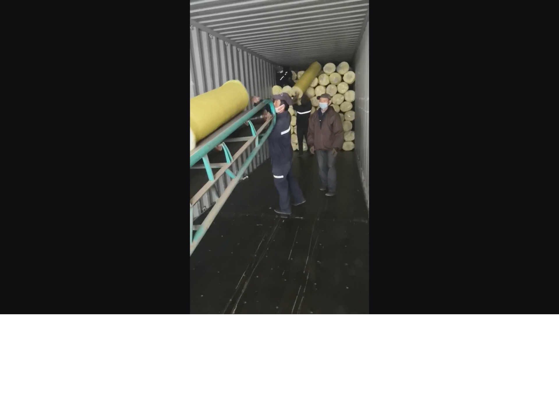 Glass wool roll loading containers -Langfang Wanda Industrial Co., Ltd ...